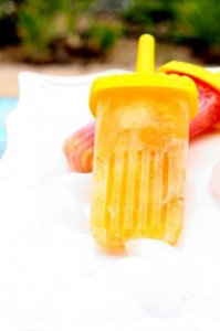 Homemade Sparkling Fruit Popsicles, Clementine and Fruit Cocktail | It ...