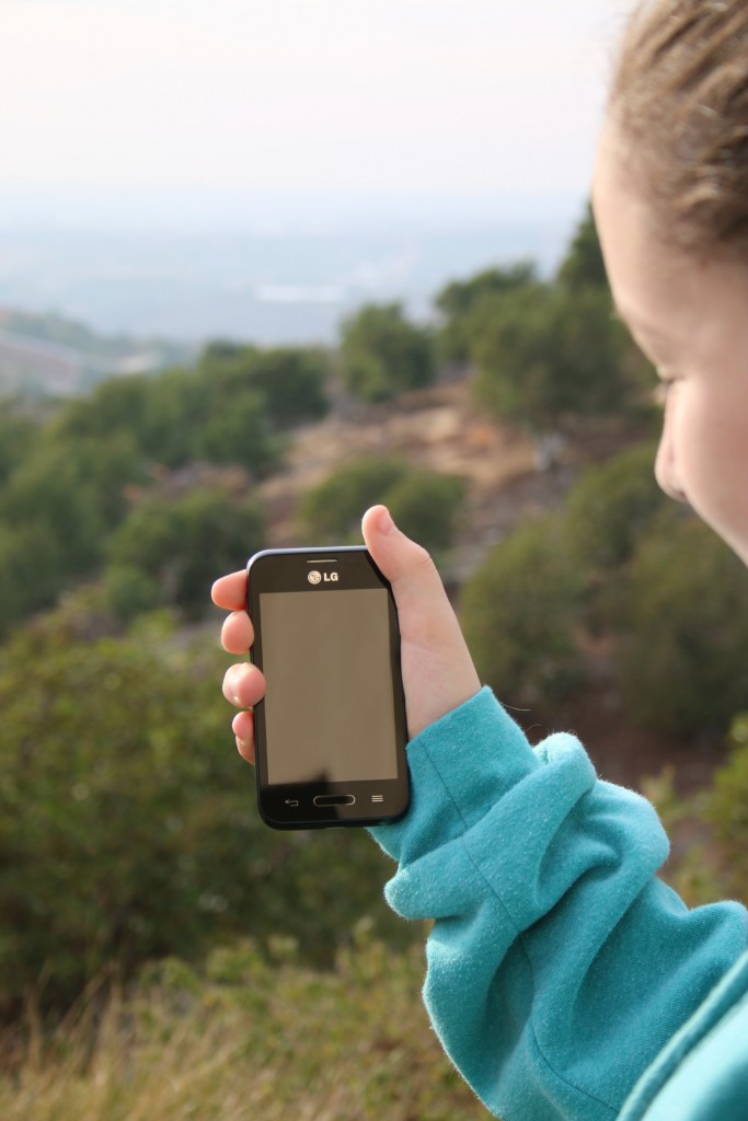 5 Tips For Kids Before They Get Their First Phone | It's a Lovely Life!