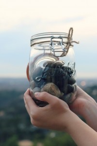 10 Ways to Incorporate Glass Into Your Everyday Life | It's a Lovely Life!