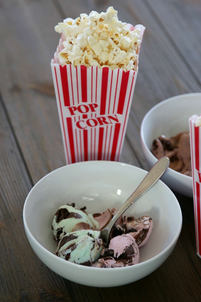 Tips For At Home Date Night | It's a Lovely Life!