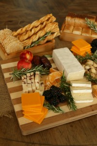 50 Things To Have On Your Thanksgiving Cheese Platter | It's a Lovely Life!